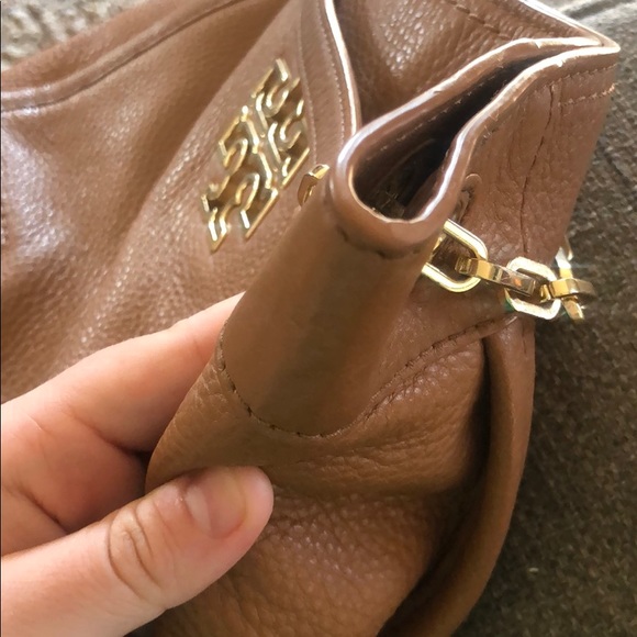 Tory Burch | Bags | Tory Burch Tan Slouchy Tote Bag With Gold Chain | Poshmark